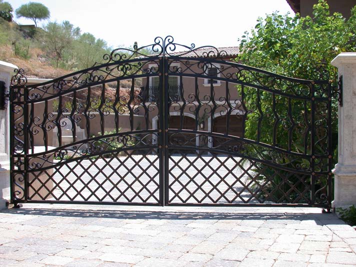 GALLERY - GRAND ENTRY GATES - Freiteg Custom Iron