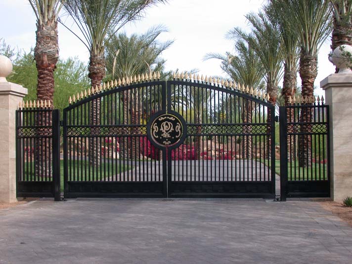 GALLERY - GRAND ENTRY GATES - Freiteg Custom Iron